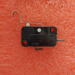 Jual MicroSwitch Micro Switch 2 pin Plat lengkung - Kota Semarang ...