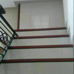 Jual Stair Nosing Karet Anti Slip Anak Tana Panjang 4 Meter - Kota ...
