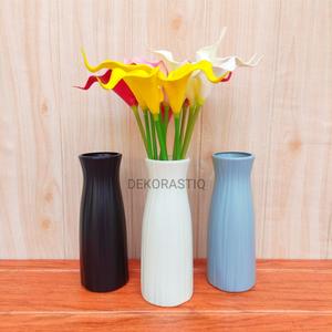 Jual Vas Bunga Plastik Minimalis Aesthetic - ALAS VAS KAYU - Kab ...