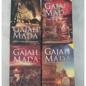 Jual ORIGINAL 4 buku sejarah gajah mada by langit kresna hariadi Limited - Kota Surabaya - halwa ...