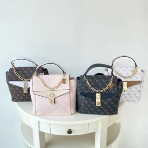 Jual TAS RANSEL WANITA GUESS LORENNA CONVERTIBLE BACKPACK GS 585 ...