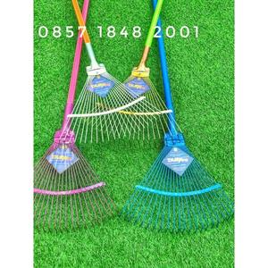 Jual Sapu taman besi gagang besi garu sapu pasir serokan sampah got ...