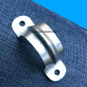 Jual klem omega 1" | plat besi klem pipa paralon 1 inch 1inch - Kab ...