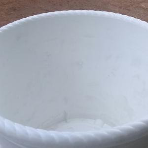 Jual Pot tanaman//pot sallom putih. ukuran 50cm - Kota Depok - Tanaman ...