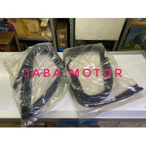 Jual Karet kaca-Run chanel corolla Altis pintu belakang original set ...