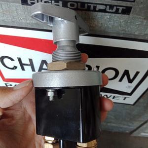 Jual Switch Cut Off 500 Amp Universal Heavy Duty . Pemutus Arus Aki ...