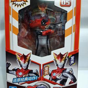 Jual Figure ultraman rosso dan ultraman zero transform - Ultraman Rosso ...