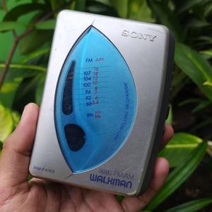 Jual Sony Walkman Sony WMFX193 Pemutar Kaset Pita Radio Jadul Cassette ...