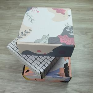 Jual Box Kado / gift box / hampers / kartu ucapan / Paper bag gift ...