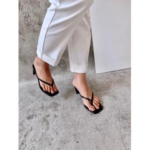 Jual New|Terbaru ATTERA - RILEY HEELS (nude/black/white) - Jakarta ...