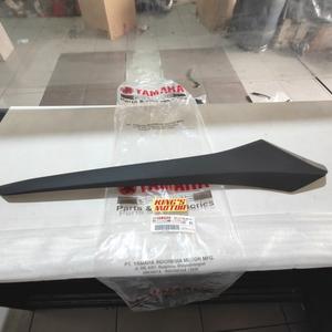 Jual MOLE SIDE, SIRIP XMAX, X-MAX HITAM DOFF KANAN (B74-F171M-P4 ...