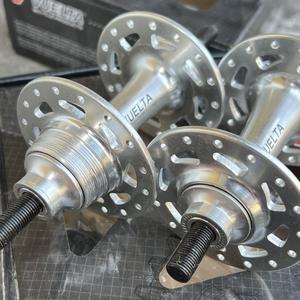 Jual Hub Vuelta 32 Hole Hitam Silver 32h Bearing Flip Flop Cog Lock ...