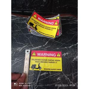 Jual STICKER STIKER WARNING!!! VESPA DI LARANG DUDUK DI ATAS SCOOTER ...