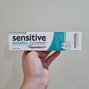 Jual Sensitive Mineral Expert Sensitivity Treatment Extra Fresh 105g ...