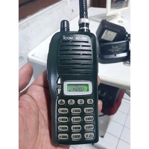 Jual Ht Icom ic V8 vhf cocok dikoleksi HT ICOM V 8 FREKUENSI VHF MULUS ...