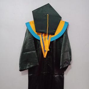 Jual Terbaru Baju Toga Wisuda Dewasa Kuning Emas List Biru Muda ...