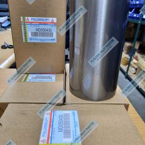 Jual Boring Liner mitsubishi L300 MD050430 untuk 1 engine Genuine Best ...