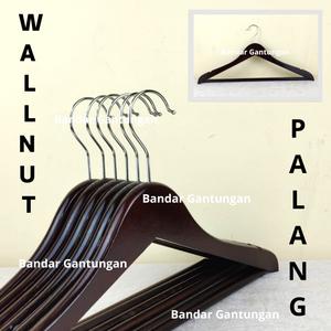 Jual Produk Hanger Kayu Wood Palang Wallnut Coklat Tua/Gantungan Baju ...