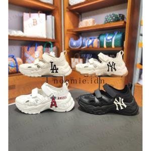 Jual MLB Big ball chunky mask - Black, 230 - Kota Tangerang Selatan ...