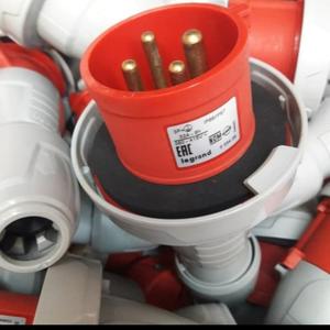 Jual Plug Mounting 4P / 4 Pin / 4 Kaki IP67 32A 220V Legrand (Male Saj ...