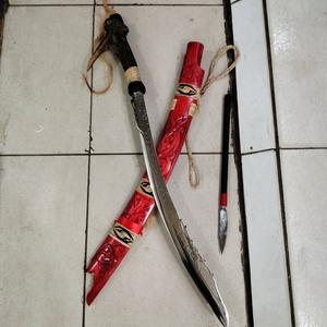 Jual mandau dayak tanduk asli. mandau jimpul baja putih tanduk asli ...