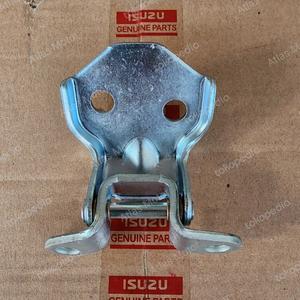 Jual Engsel Pintu Depan KANAN RH Bagian Bawah Isuzu Panther Kapsul ...