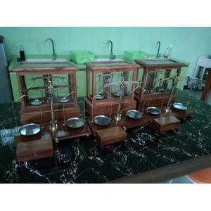 Jual TERLARIS neraca timbangan gram kasar dan halus miligram - Jakarta ...
