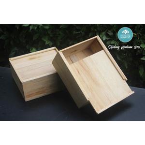 Jual kt kotak kayu sliding box medium kotak kado hampers kotak ...