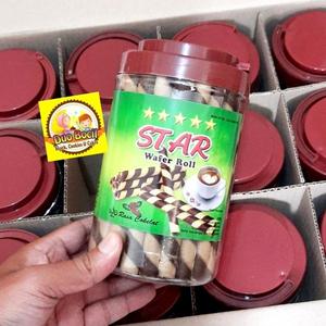 Jual NEW! Astor STAR Wafer Roll Cokelat Toples - Duo Bocil Snack ...