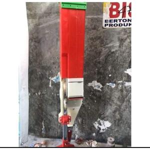 Jual Alat tanam jagung tugal corn seedermachine alat tanam jagung ...