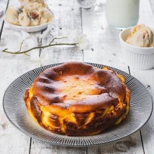 Jual BASQUE BURNT CHEESECAKE RASA ORIGINAL ukuran 12cm - 15cm - Jakarta ...