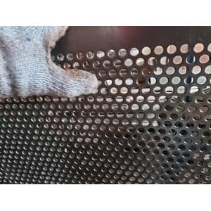 Jual Plat Lubang Besi Bolong Perforated Diameter 8mm Tebal 2mm Ukuran ...