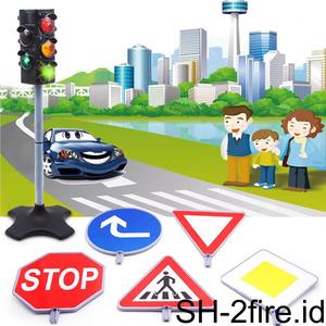 Jual Simulasi Tanda Lalu Lintas Cahaya 4 Arah Mode Otomatis Usia ...