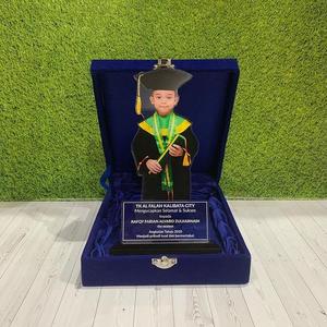 Jual Plakat wisuda foto asli plakat akrilik graduation plakat kampus ...