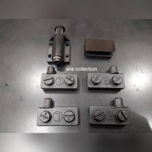 Jual MAGNIT KACA SINGLE + PUSH BESI + ENGSEL PIVOT PLASTIK - Kab. Bogor ...
