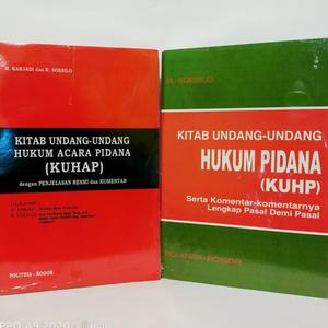 Jual Hupi 2 Buku Kuhp Kuhap Beserta Komentar Penjelasannya By R.Soesilo ...