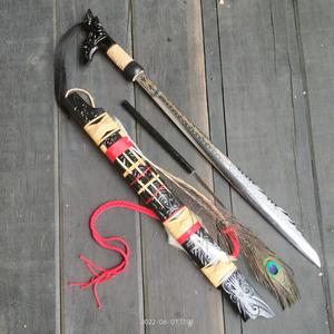 Jual mandau khas suku dayak. mandau kalimantan mandau asli - Kota ...