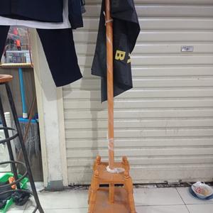 Jual Tiang Bendera petaka 1 Lubang - Tiang kayu bendera ruangan - Kota ...