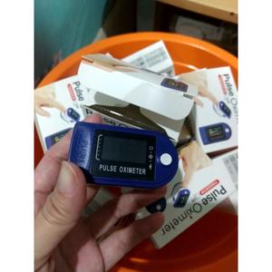 Jual OXIMETER OXYMETER OKSIMETER FREE BATERAI alat ukur saturasi ...