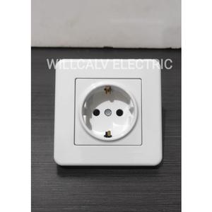 Jual \/ STOP KONTAK IB INBOW LEONA SCHNEIDER / STOP KONTAK SCHNEIDER - Kota Denpasar ...