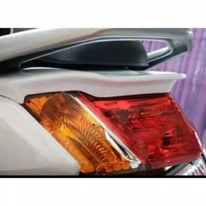 Jual # Ducktail Nmax Lama Cover Lampu Stop Nmax Duck Tail Nmax Old ...