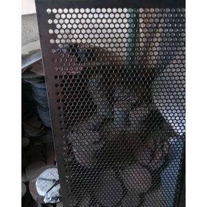 Jual Plat Lubang Besi Perforated Hexagonal Ukuran 50cm x 50cm - Kota ...