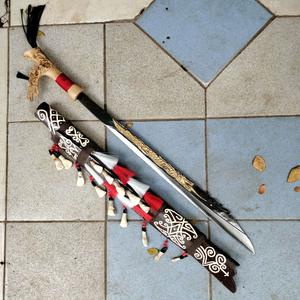 Jual Diskon Mandau Souvenir Khas Dayak. Mandau Khas Suku Dayak Mandau ...