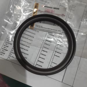 Jual oil seal crankshaft belakang outlander sport asli original ...