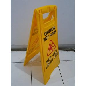 Jual Papan Peringatan Lantai Licin Basah Safety Sign CAUTION WET FLOOR ...