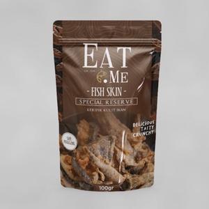 Jual Eat Me Fish Skin / Keripik Kulit Ikan Rasa Sapi Panggang 100 gram ...