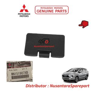 Jual COVER TUTUP KECIL TRIM BAGASI XPANDER WARNA HITAM ORIGINAL ...