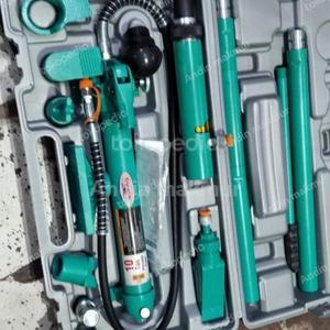 Jual Hidrolik Jack Auto Body Kit 10 Ton Untuk Ripair Body Mobil Merk WIPRO - Jakarta Pusat ...