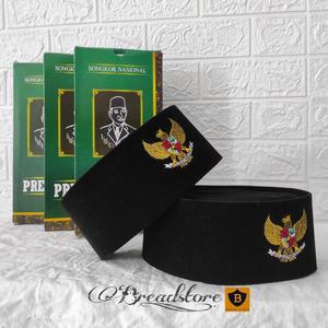 Jual Peci Songkok Kopiah Hitam Lambang GARUDA Peci Pria Model Terbaru ...