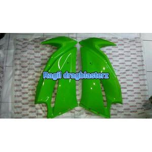Jual fairing atas sayap atas new ninja rr hijau muda polos original ...